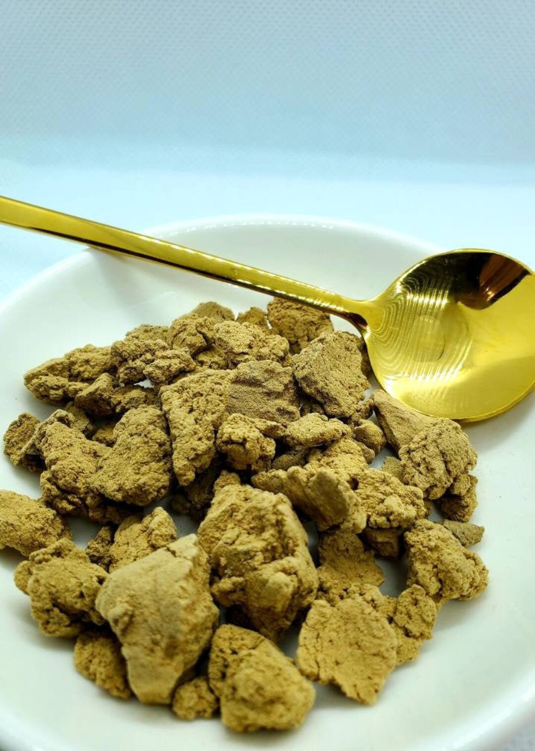 Green Kynam, Kinam, Kyara Powder Clumps. SINKING GRADE. Vietnam Nha ...