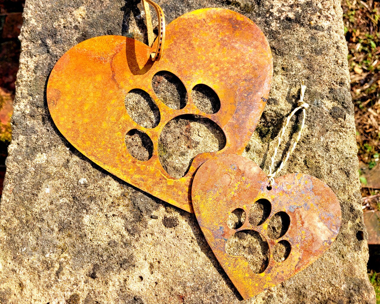 Rustic Rusty Metal Paw Print Love Heart Pet Dog Cat Memorial Gift ...