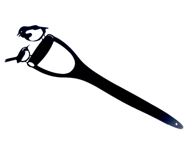 Robin and Wren on Spade Sculpture - Garden Stake, Robin Metal Art, Bird ...