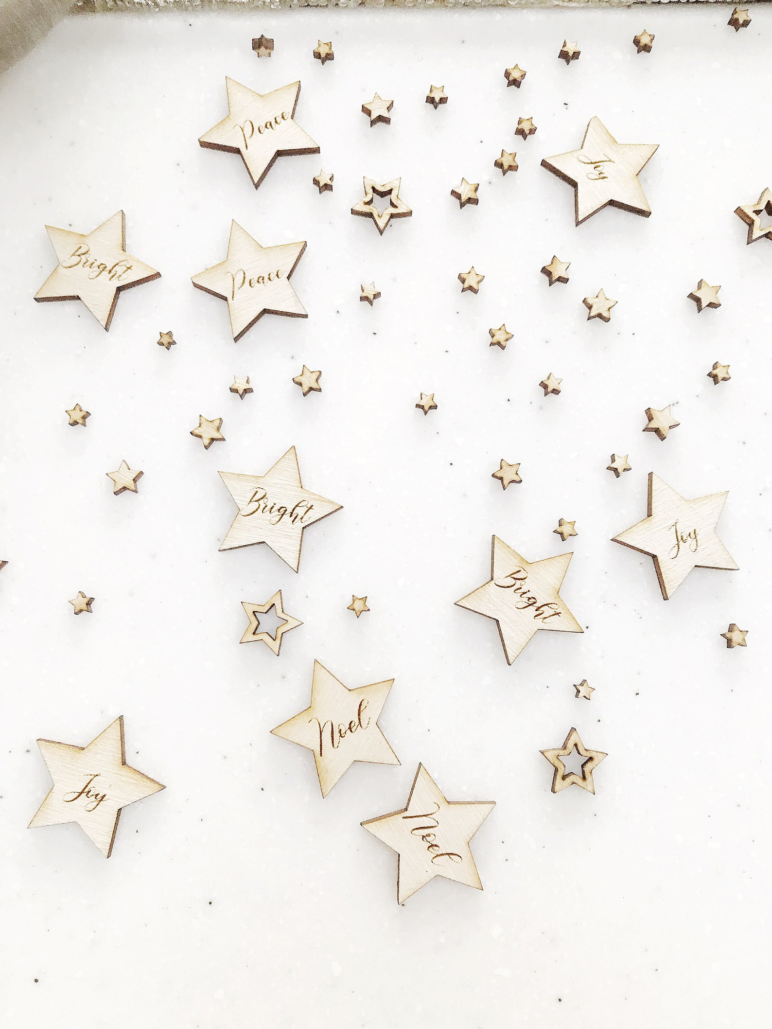 Star Table Scatters | Christmas Table | Christmas Table Scape | Acrylic ...