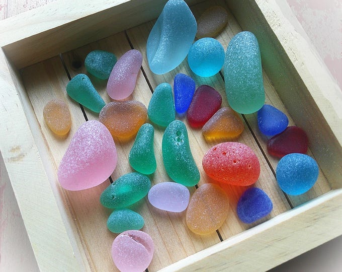 AWESOME COLORS SEAGLASS 25 Pieces, Big Chunky Pieces & Smaller Pieces ...