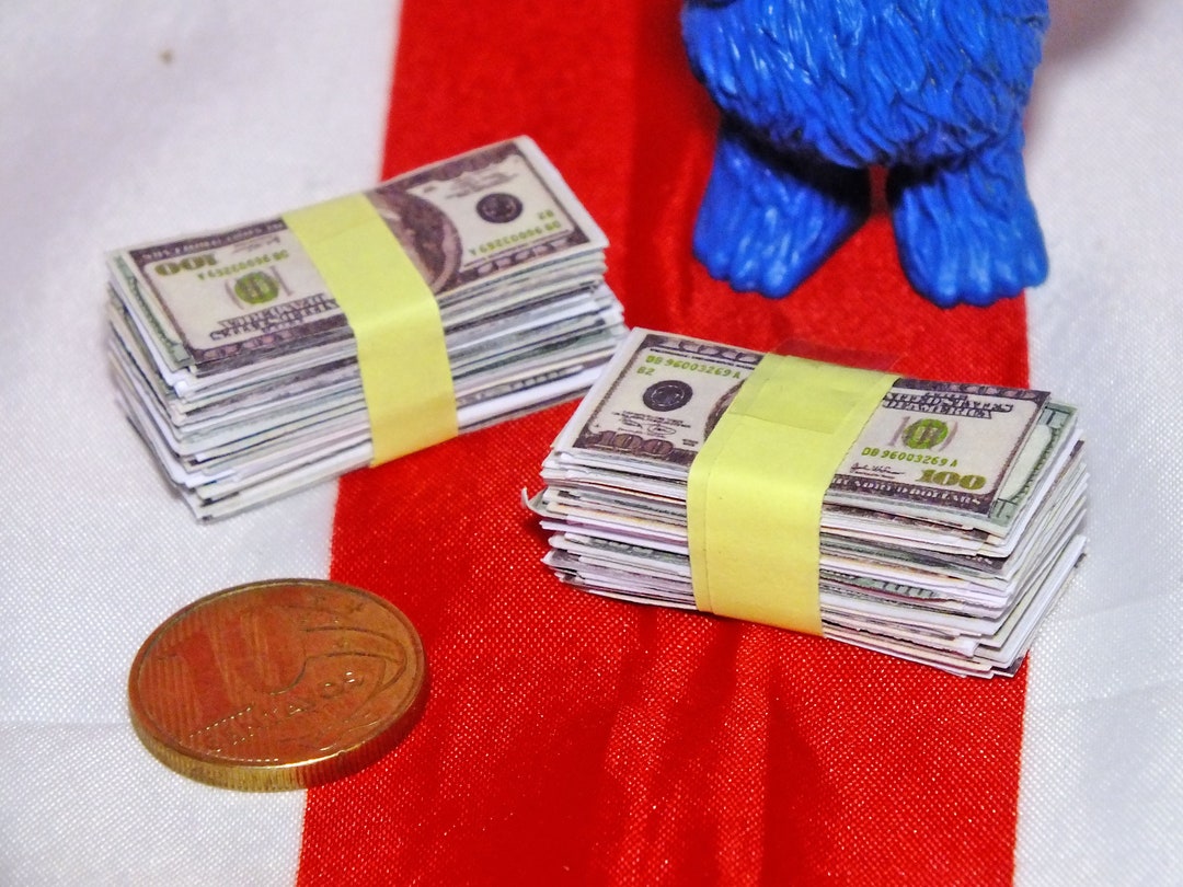 Lot of 100 Miniature 100 Dollar Bills and Dioramas. - Etsy