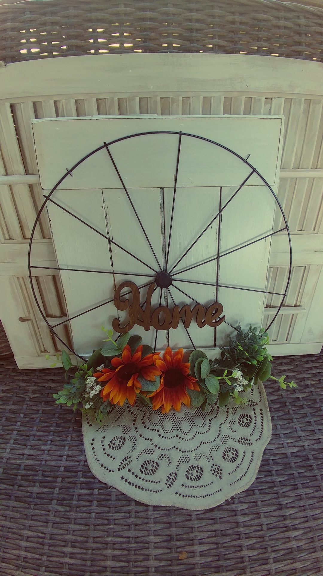 Country Wagon Wheel Home Decor, Rustic Sunflower, Wood - Etsy