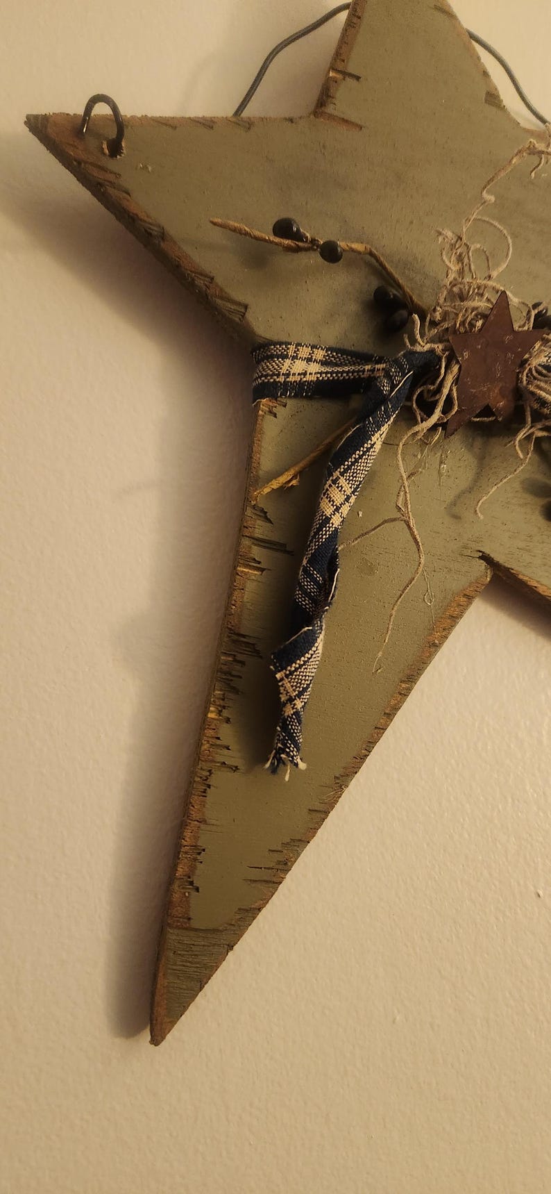 Primitive Wood Star: Country Wall Decor With Pip Berries - Etsy