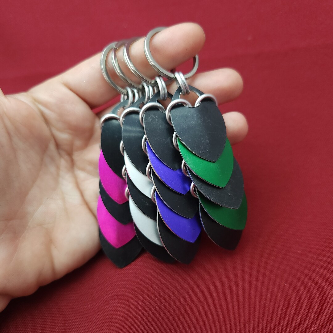 Scale Keychains - 17 Color Variations - Etsy