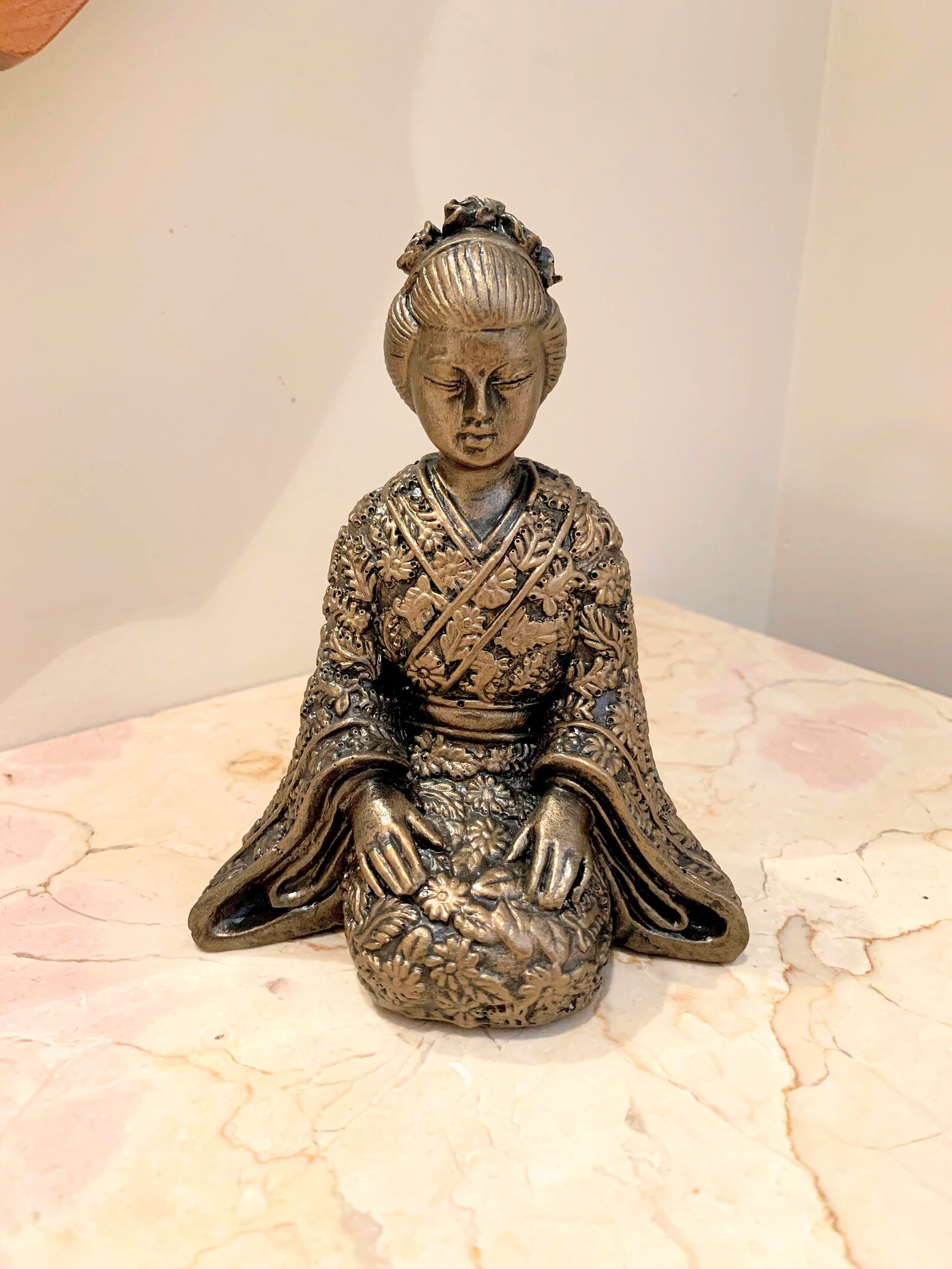 Geisha Girl Statue & Statuette Japanese Kneeling Woman | Etsy