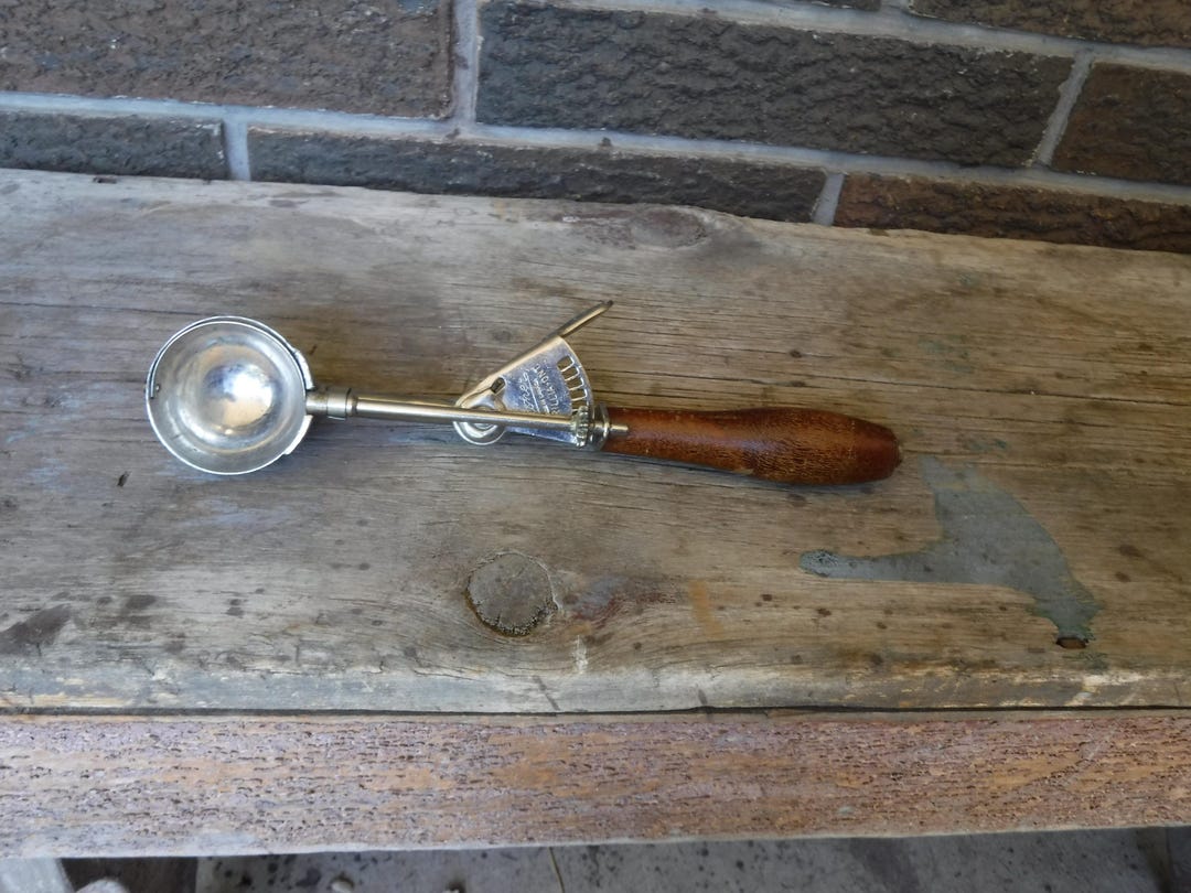 Vintage Fisher Ice Cream Scoop Made in Canada Orillia Ontario Wood ...