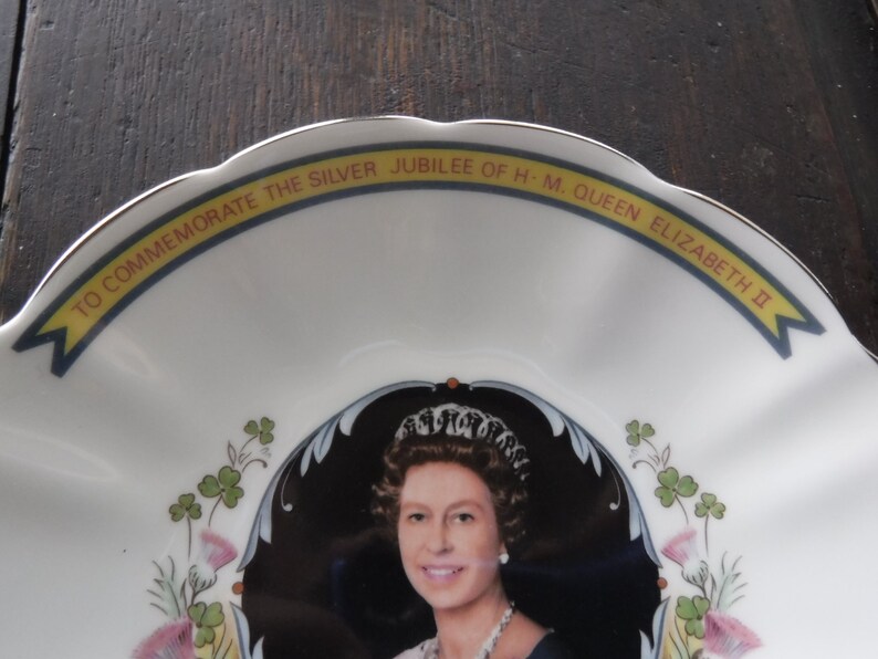 Silver Jubilee of Queen Elizabeth Commemorate Plate - Etsy