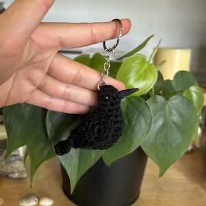 Tiny Birdies Crochet Crow Keychain | Blackbird / Raven | Realistic ...