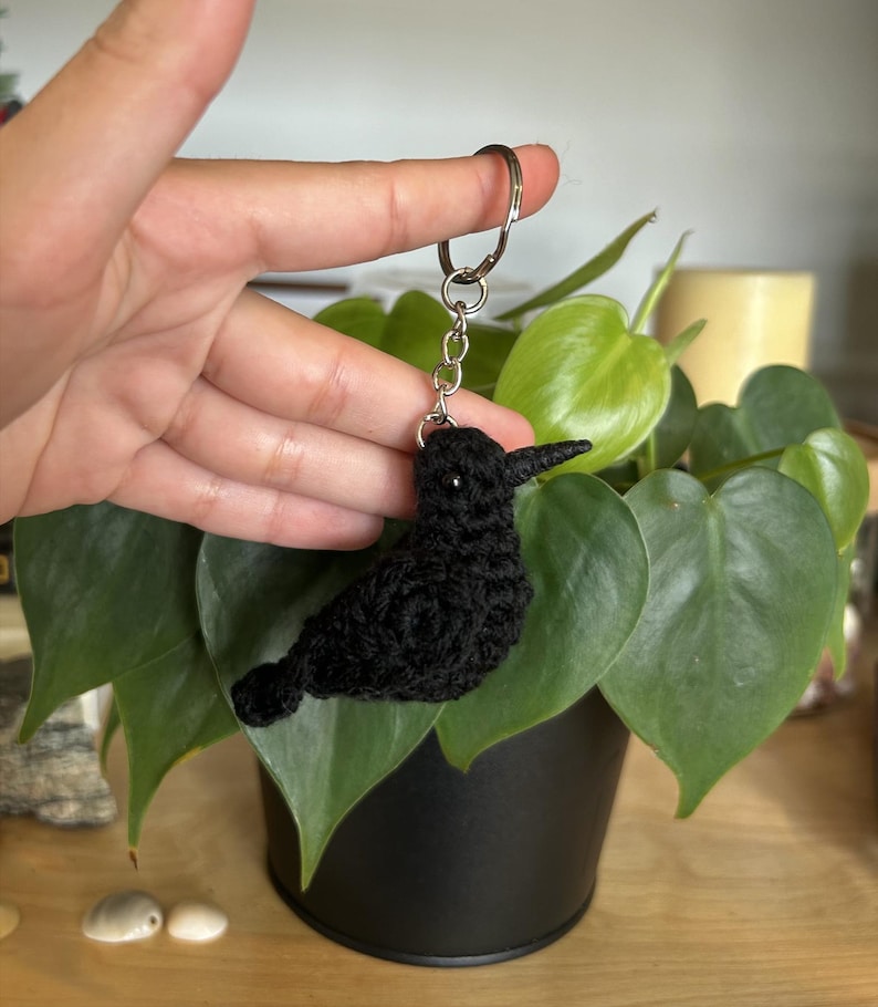 Tiny Birdies Crochet Crow Keychain | Blackbird / Raven | Realistic ...