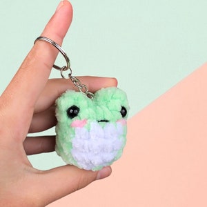 Super Soft Crochet Frog Keychain | Chenille Green Frog Plush Amigurumi ...