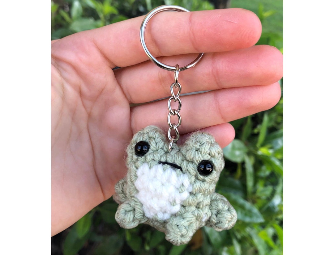 Cute Little Crochet Frog Keychain | Green Frog Plush Amigurumi ...