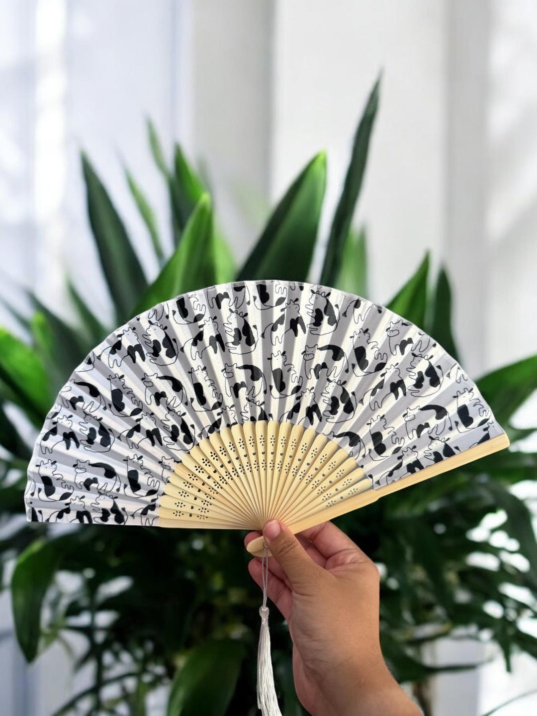 Cow Handheld Fan Design - Moo Cow | Perfect for Cow Lovers and Unique ...