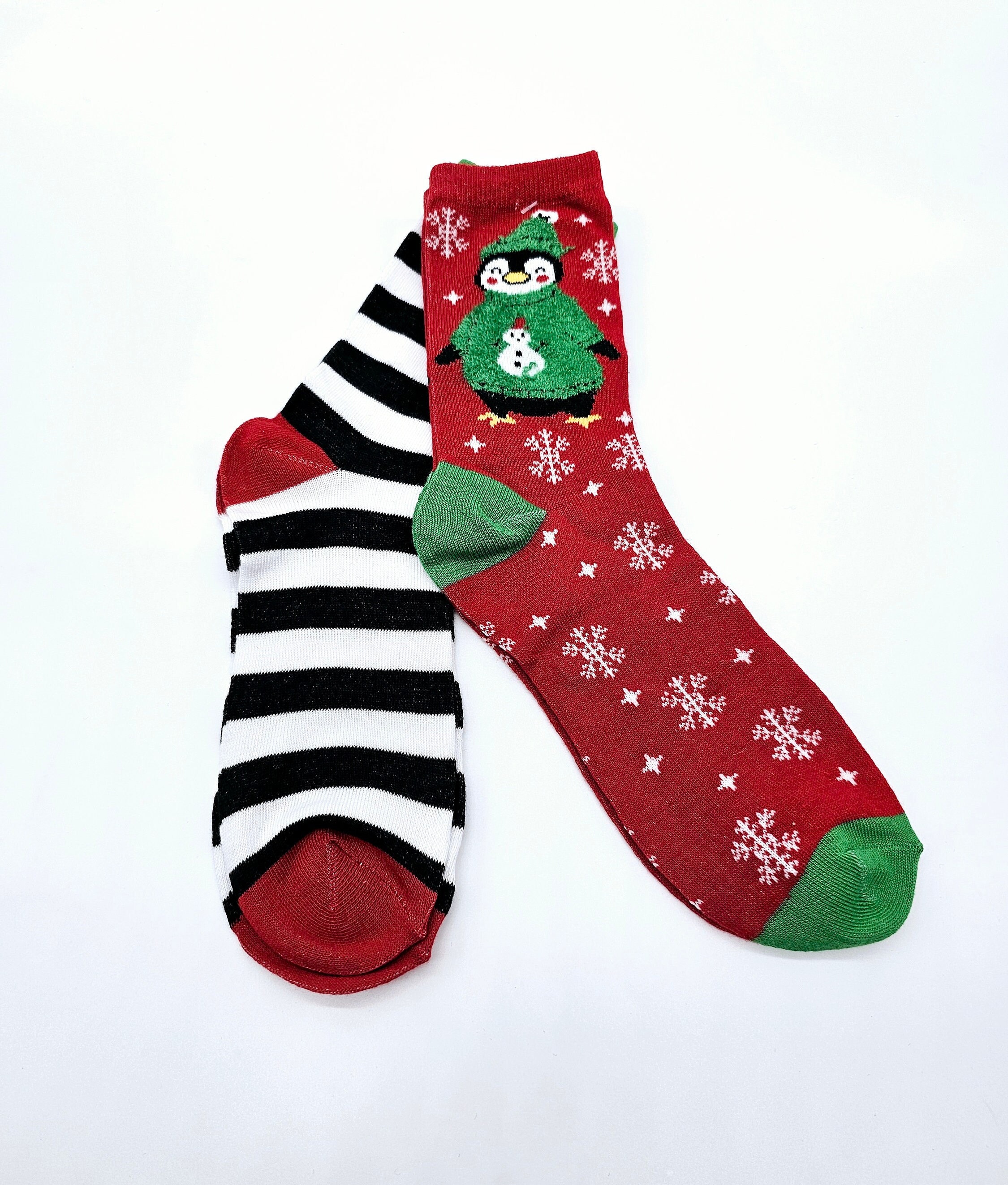 Festive Christmas Socks: Women's Holiday 2-pair Set, Winter Socks ...
