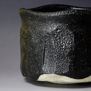 Seto Guro Chawan Made by Mino Veteran Dosho Yamazaki 山崎道正 b. 1941 - Etsy
