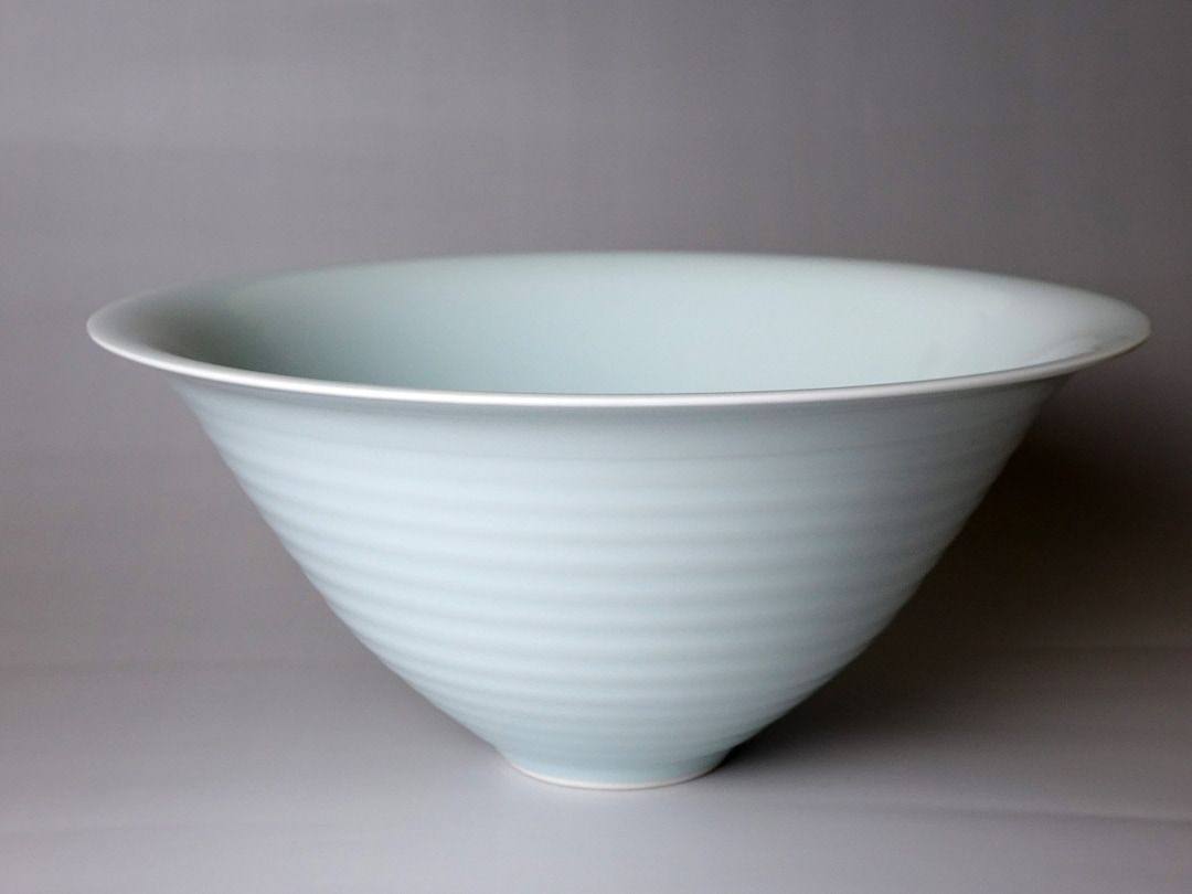 Large Seihakuji Celadon Porcelain Bowl 30cm Made by Akira Yagi b. 1955 ...