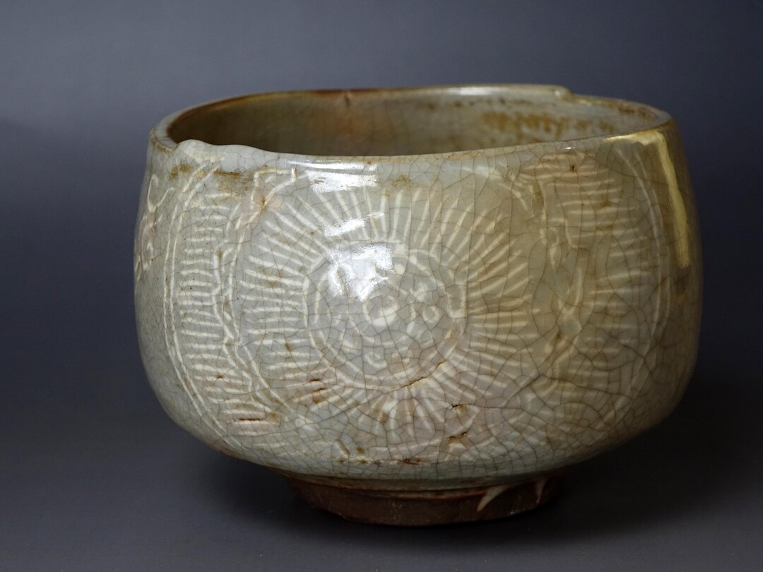 19th-century Ofukei Ware Tawara Tea Bowl With Crackled Glaze and Floral ...
