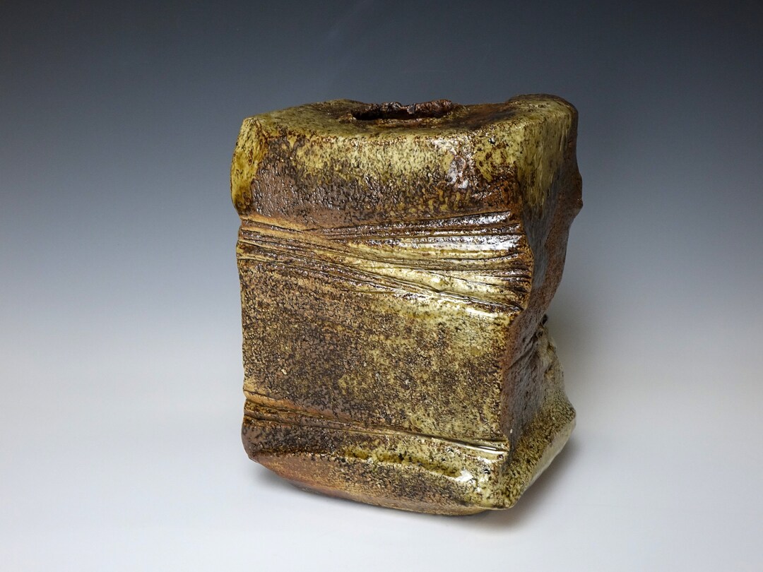 Ki-seto Carved Vase by Kato Shigetaka (1927-2013), the Son of Kato ...