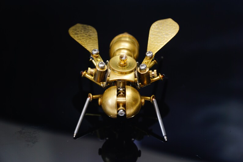 BUMBLE BEE Steampunk/ Iron Bug/ Metal Insect - Etsy