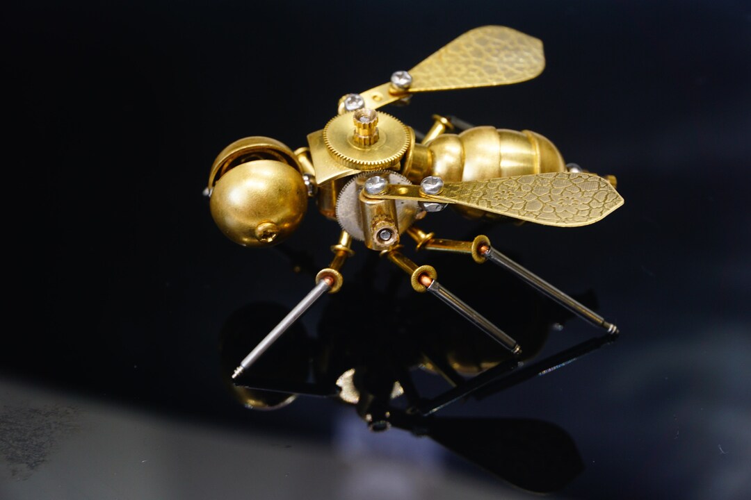 BUMBLE BEE - Steampunk/ Iron Bug/ Metal Insect - Etsy
