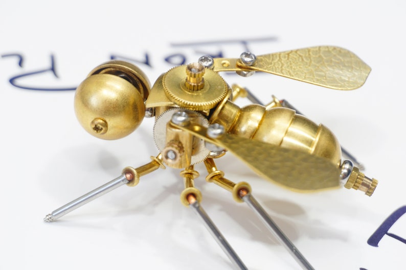 BUMBLE BEE Steampunk/ Iron Bug/ Metal Insect - Etsy