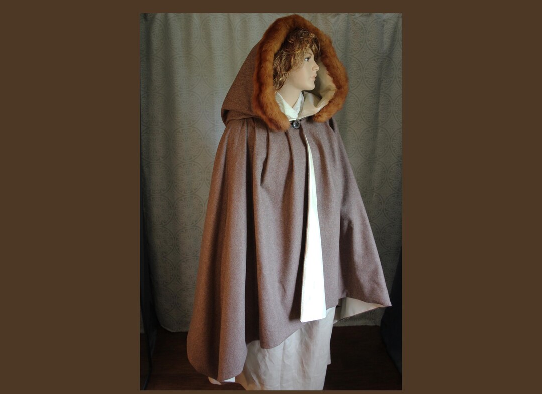 Brown Wool Colonial Georgian 18th Century Cloak Cape Silk Lined Fur ...