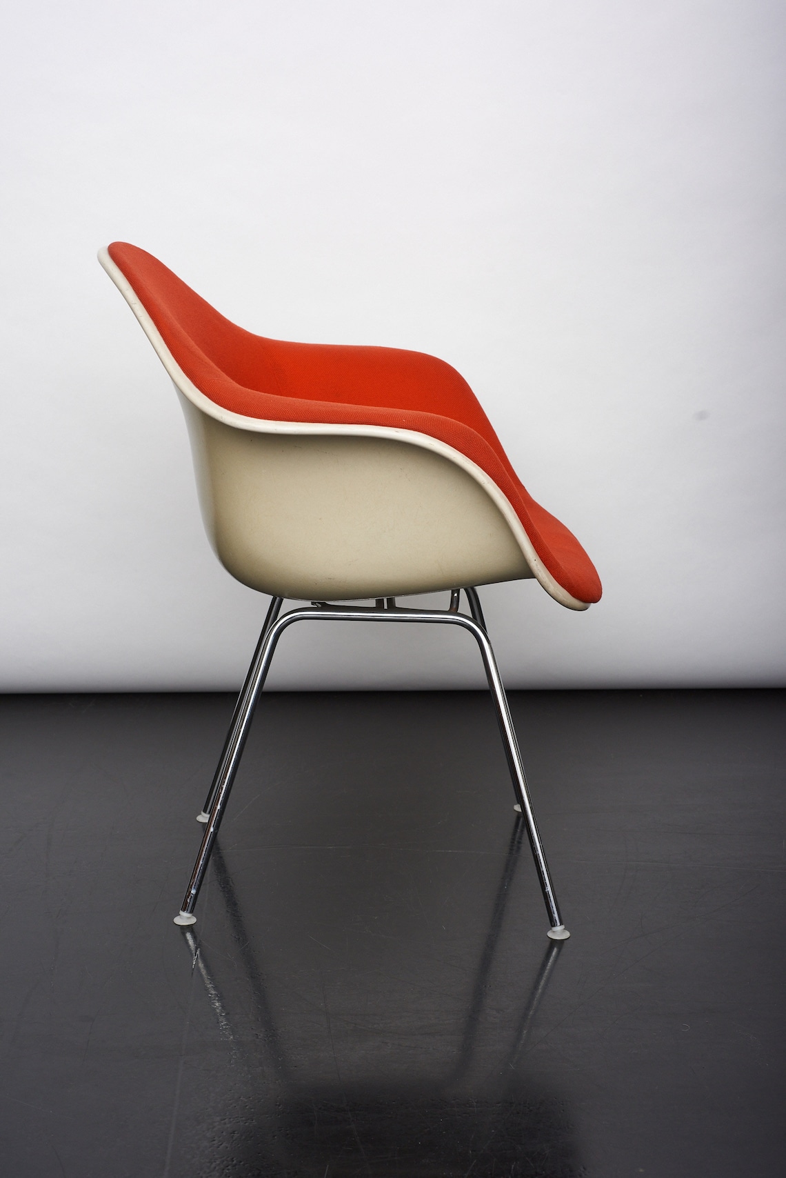 Charles and Ray Eames DAX Armchair by Herman Miller, 1970s. - Etsy