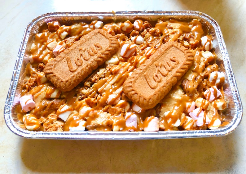 Lotus Biscoff Rocky Road Traybake. Caramelised Biscuits, Mini ...