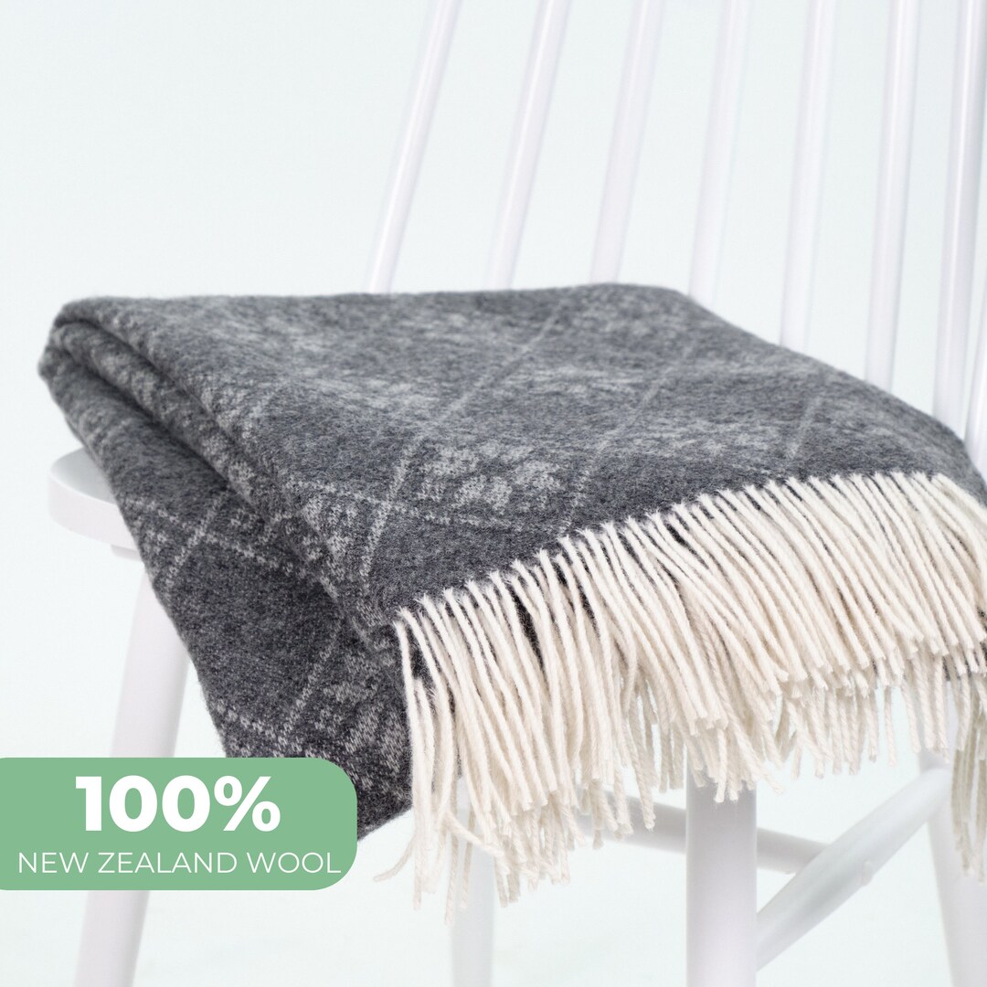 Dark Grey Scandinavian Snowflake Pattern Large Sofa Throw Blanket ...