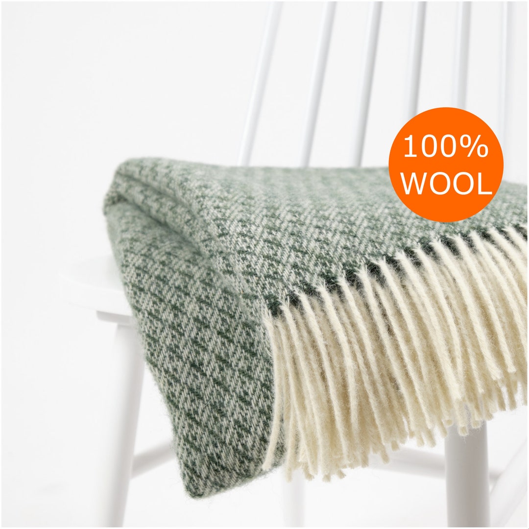 Scandinavian Rustic Farmhouse Design Style Dark Forest Moss Green ...