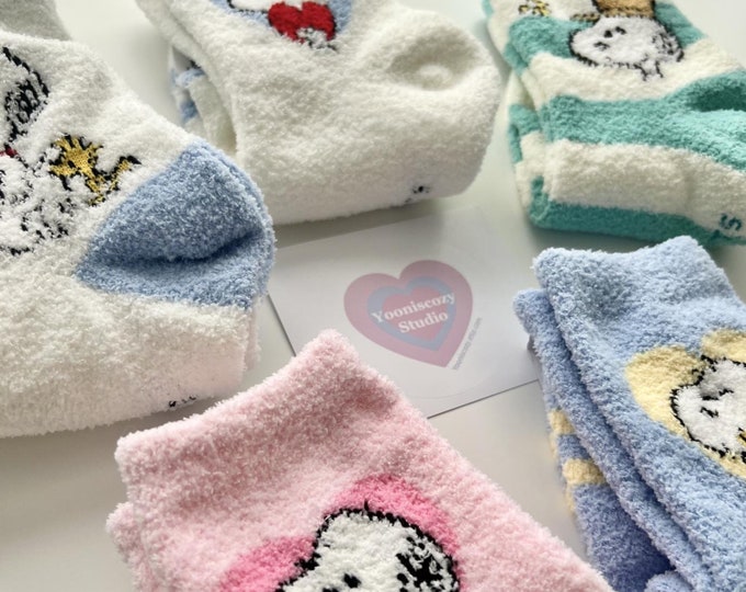 5 Pairs Snoopy Fuzzy Socks / Peanuts Socks / Warm Soft Fleece Socks ...