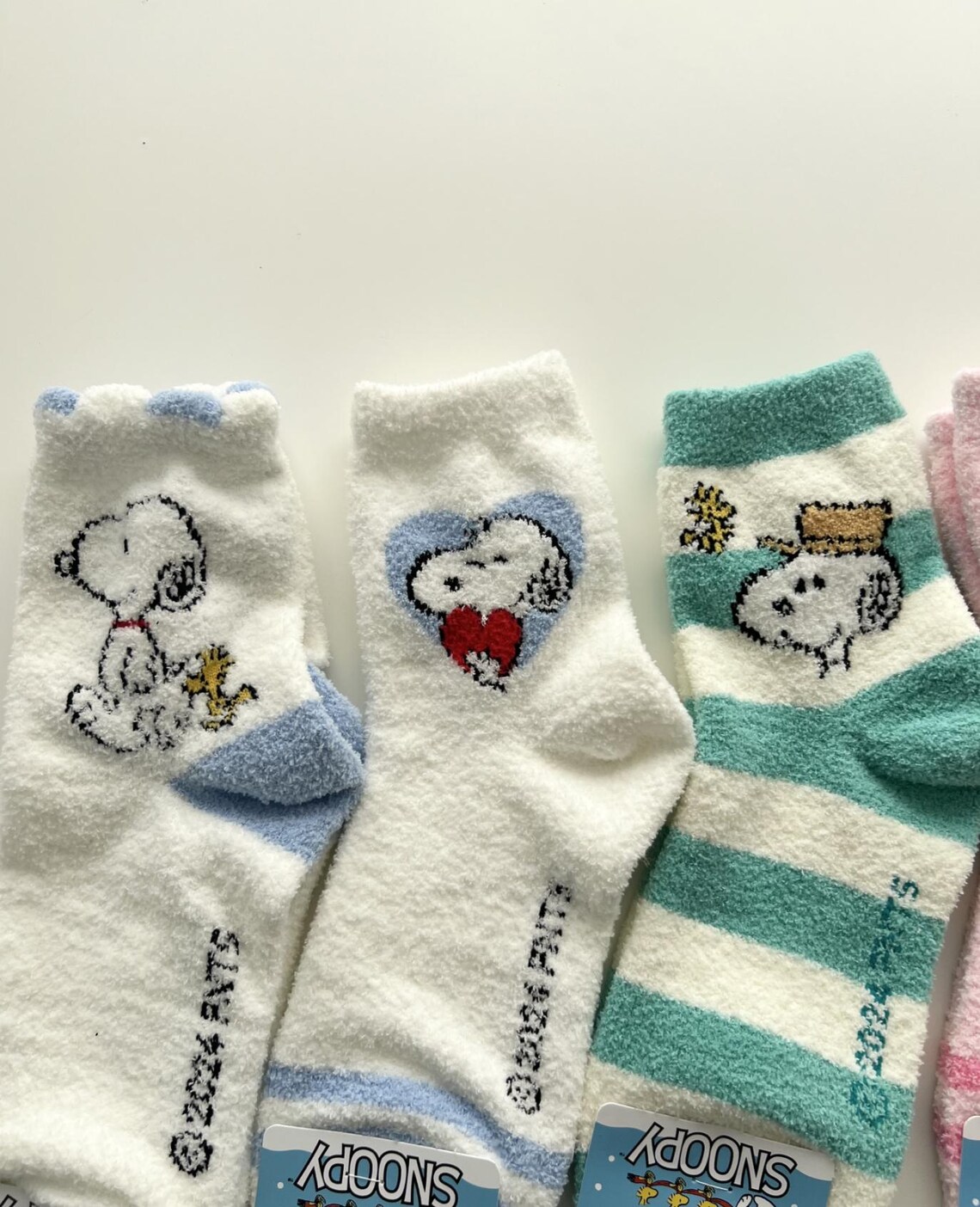 5 Pairs Snoopy Fuzzy Socks / Peanuts Socks / Warm Soft Fleece Socks ...