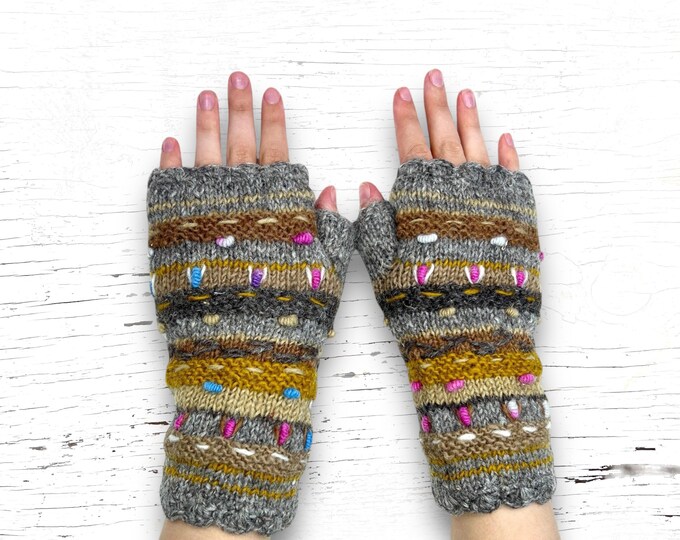 Hand Knit Gray Brown Embroidered Stripe Fingerless Gloves Wool Texting ...