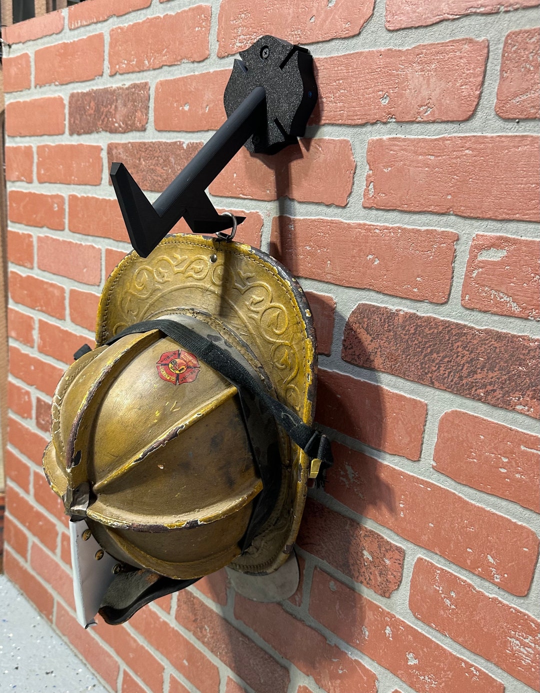 Fire Helmet Wall Mount Display - New York Roof Hook Design - Etsy