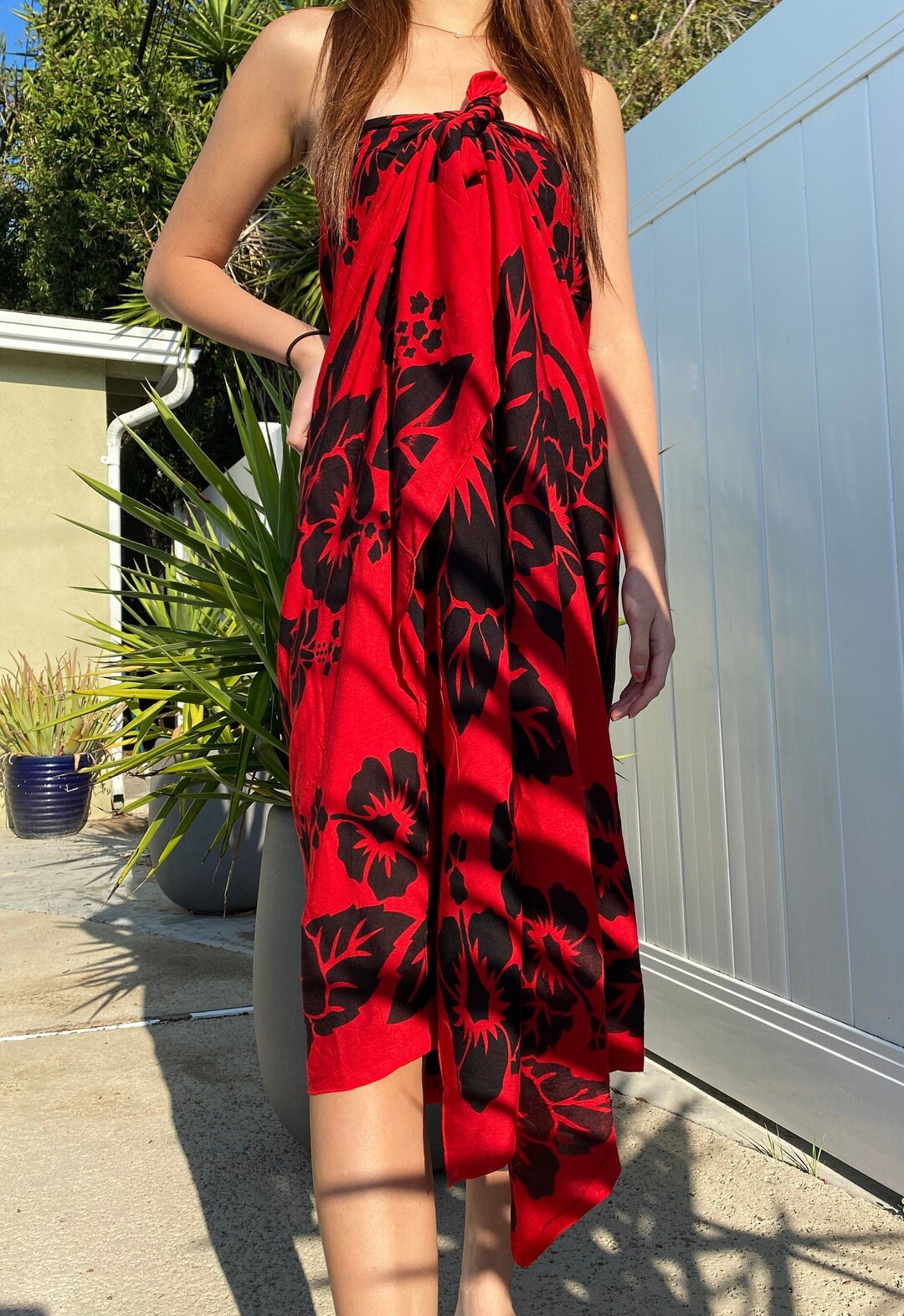 Hawaiian Pareo Red & Black Flower Hibiscus Pattern Wraparound Sarong ...