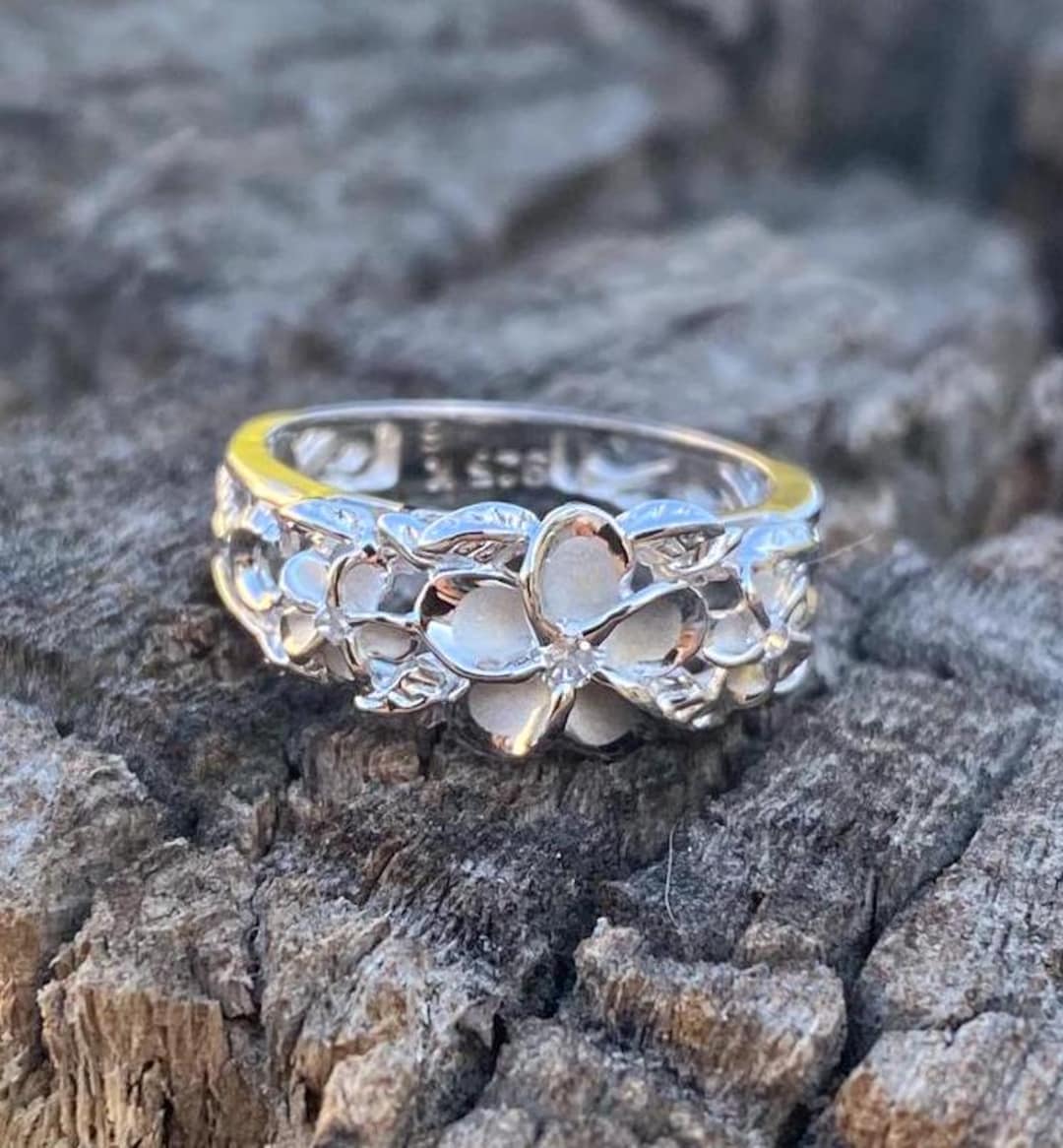 Hawaiian Jewelry Silver Three Plumerias Scroll CZ Wedding Ring Band 8mm ...