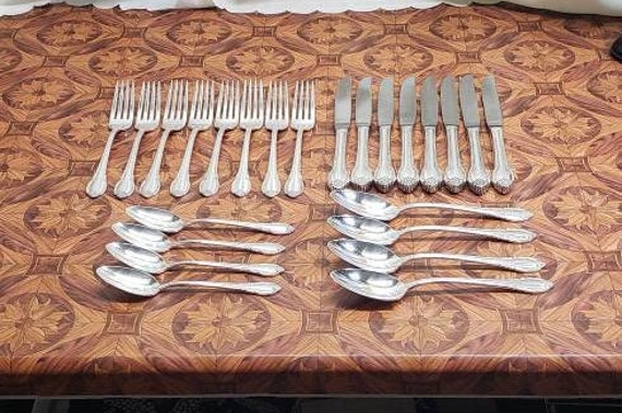 REMEMBRANCE Silver Plate Service for 4 With Extra Pieces 1847 - Etsy