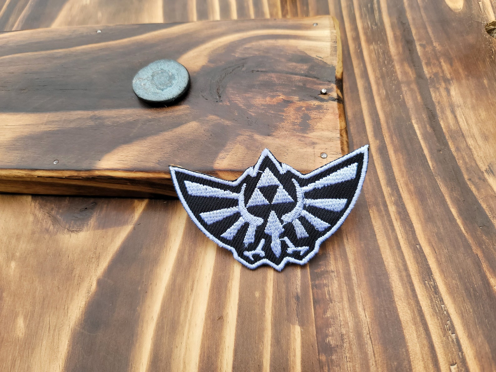 Embroidered Legend of Zelda Hylian Crest Iron on Sew Applique Patch ...