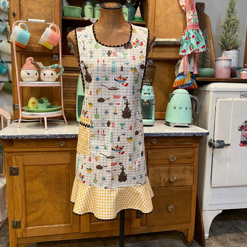 Old Fashioned Apron - Etsy