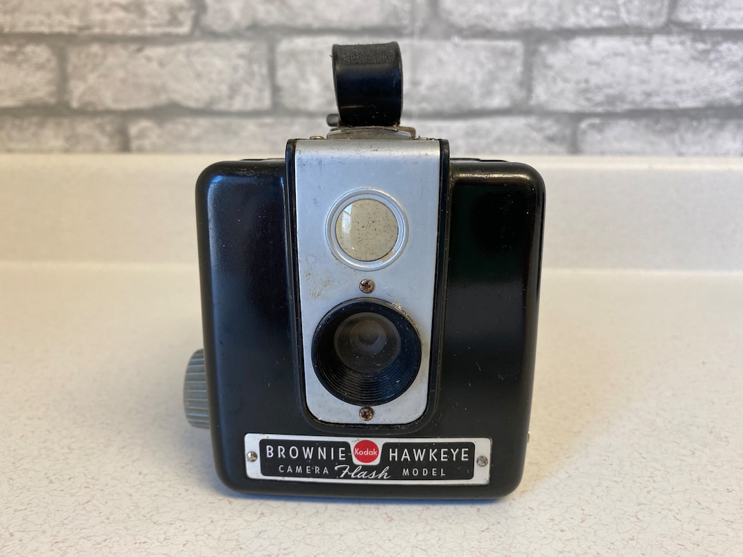 Vintage Brownie Hawkeye Camera, Flash Model, Photography Decor, Box ...