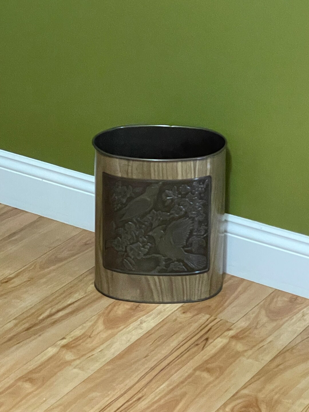 Faux Bois Vintage Metal Trash Can With Repousse Bird Art Kindling ...
