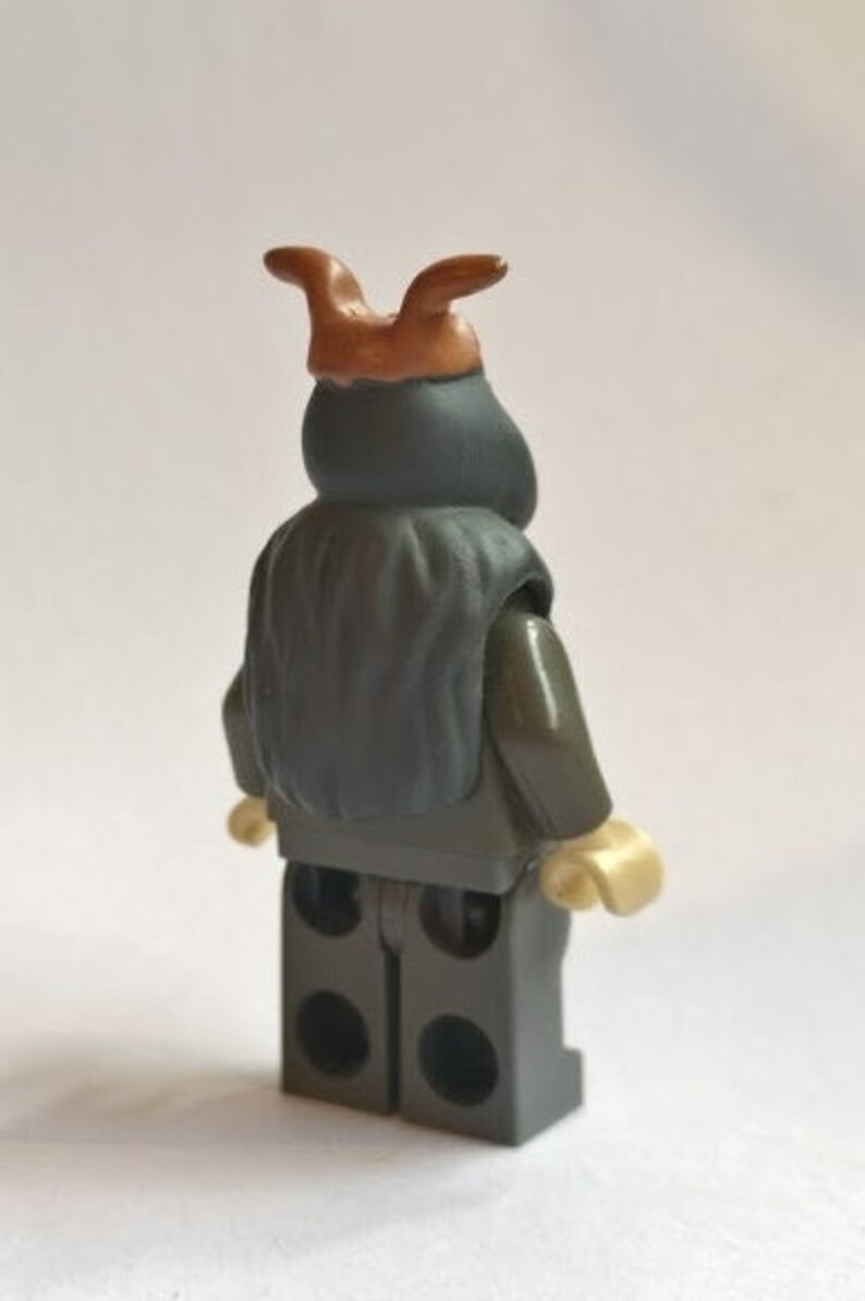 CUSTOM Lego Star Wars Joh Yowza (male Yuzzum Performer for the Max Rebo ...