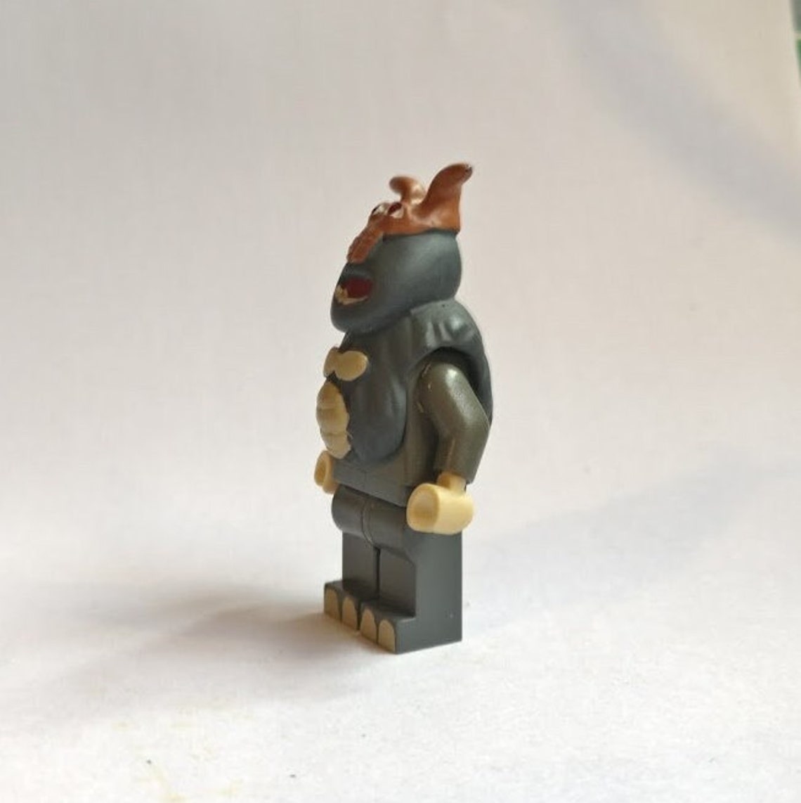 CUSTOM Lego Star Wars Joh Yowza (male Yuzzum Performer for the Max Rebo ...