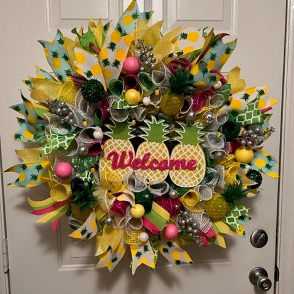 Pineapple Mesh Wreath - Etsy