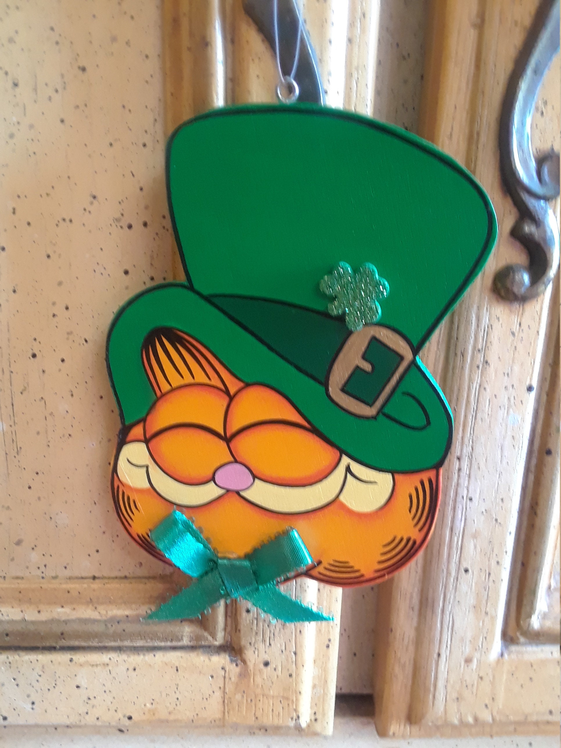 Figurines & Knick Knacks Patricks Irish Eyes ornament Wooden Garfield ...