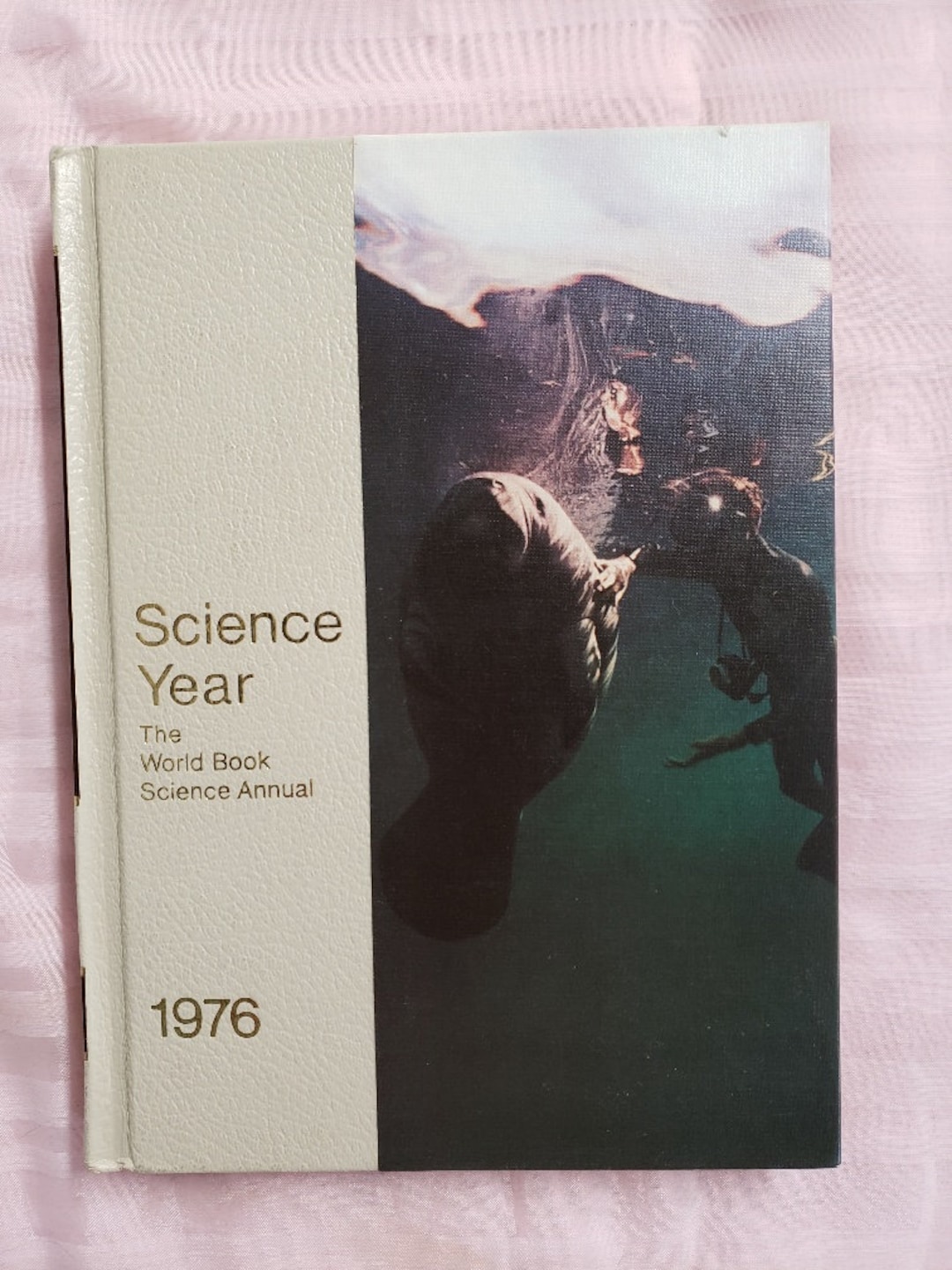 Science Year, the World Book Science Annual, 1976, 1977, Review of ...