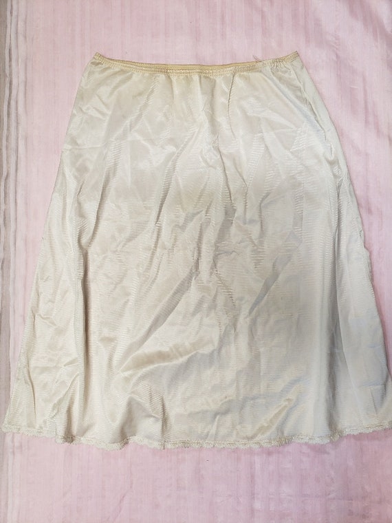 vintage maidenform half slip - Gem