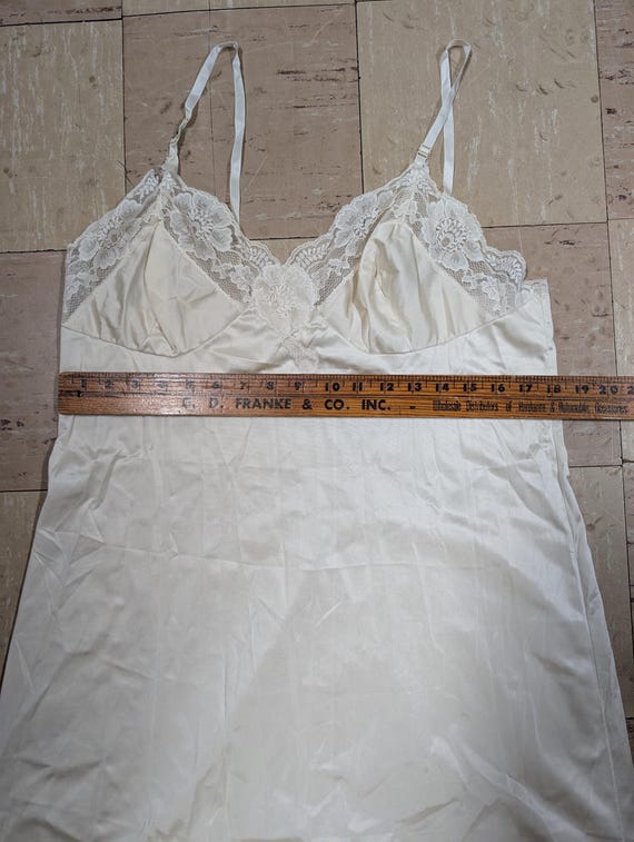 Vintage Kayser ivory full slip, Large size 42 slip, R… - Gem