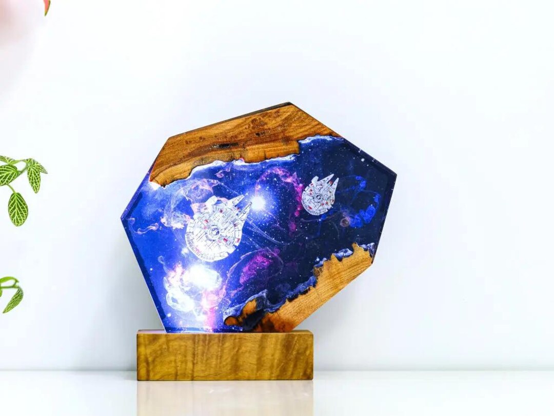 SPAC.ESHIPS & Astro.naut in Inter.stellar Resin Lamp, Galaxy Space ...
