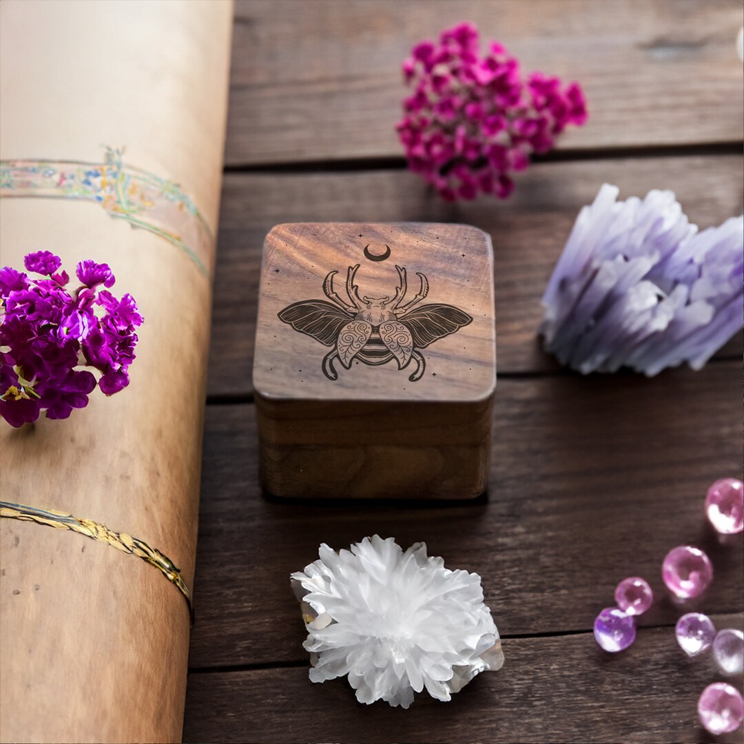 Moonlit Bee Engraved Wooden Ring Box – Nature-inspired Jewelry ...